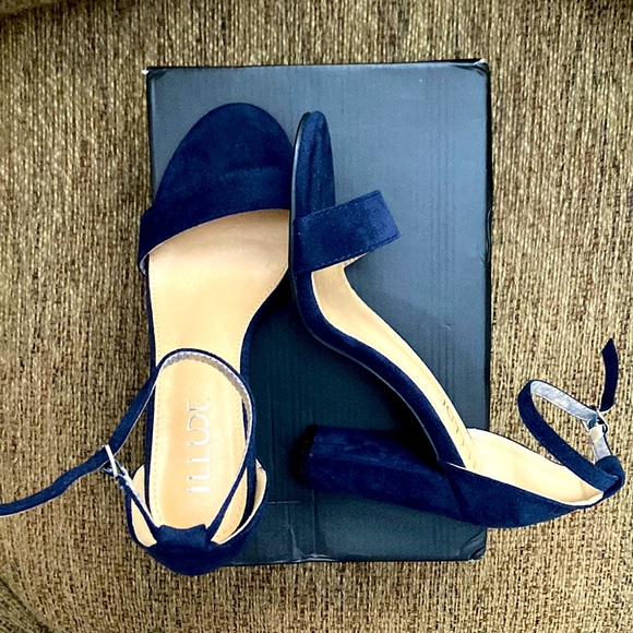 ILLUDE | Shoes | Illude Navy Suede Chunky Heel New W Box | Poshmark
